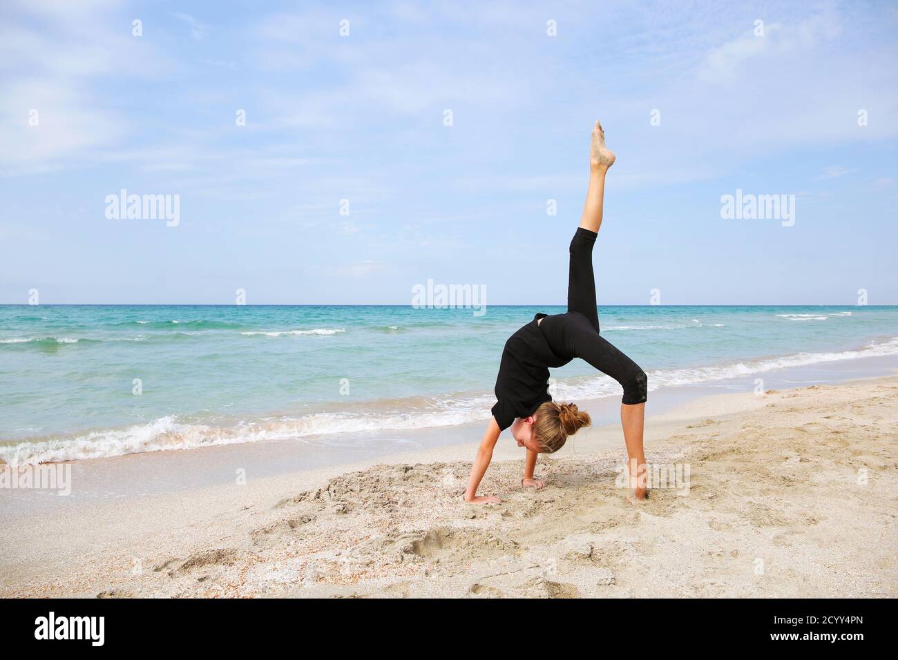 Turnen barfuss -Fotos und -Bildmaterial in hoher Auflösung – Alamy