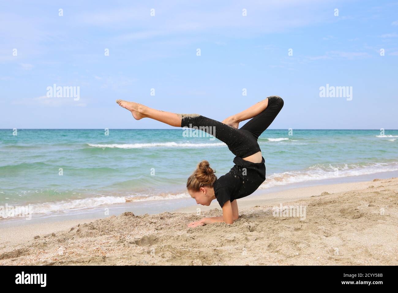 übungen am strand -Fotos und -Bildmaterial in hoher Auflösung – Alamy