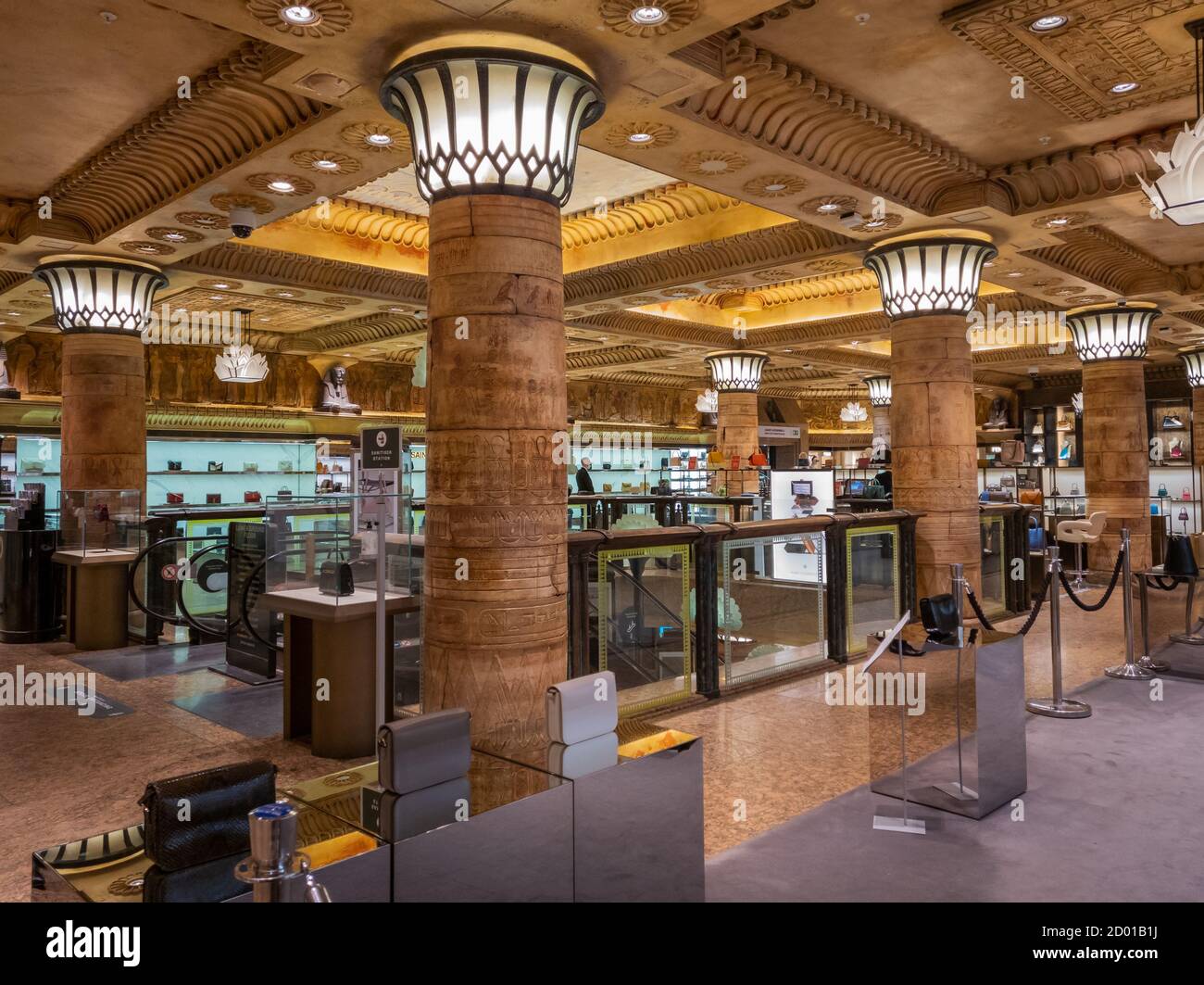 Harrods Interior Stockfotos und -bilder Kaufen - Alamy