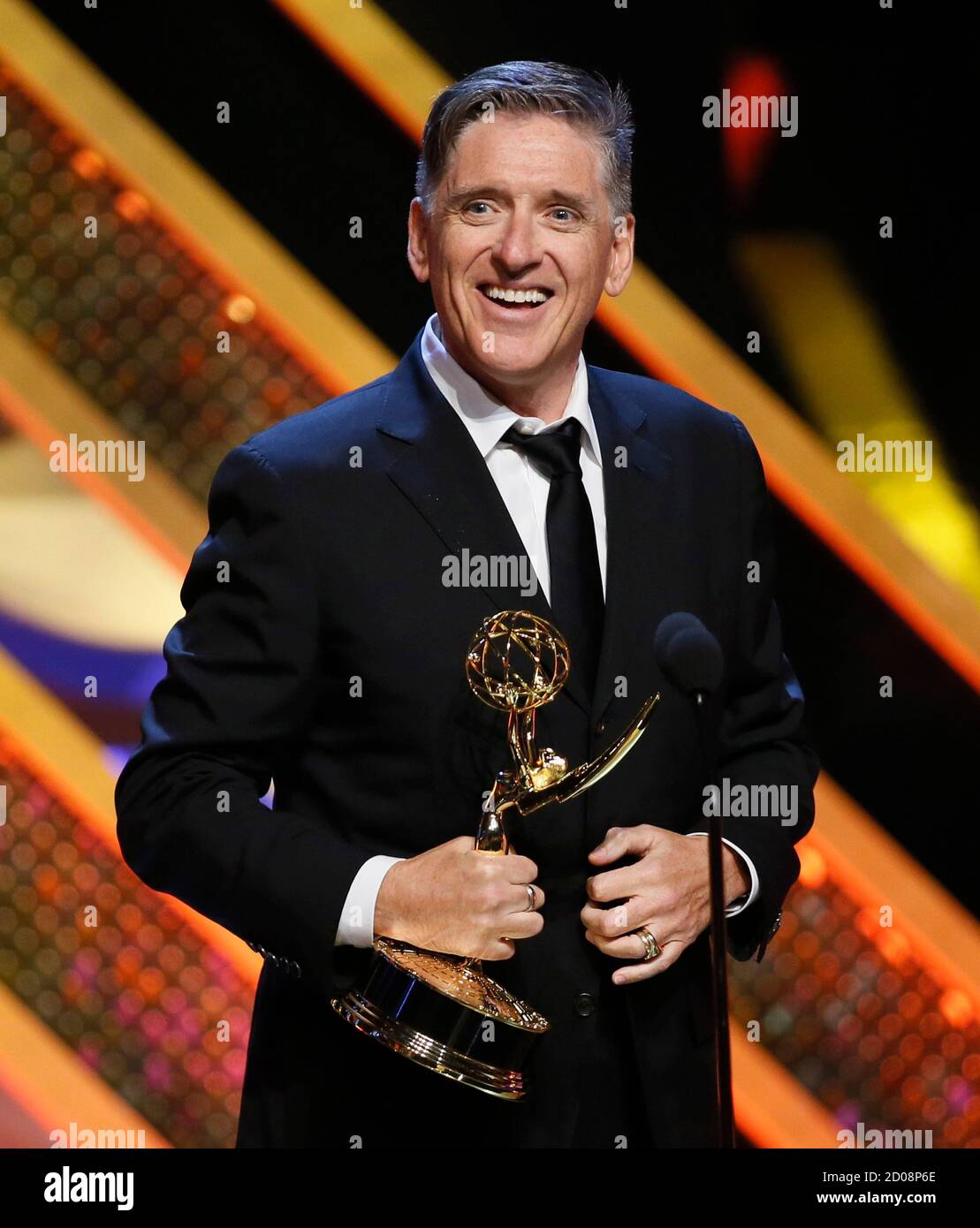 Gameshow moderator -Fotos und -Bildmaterial in hoher Auflösung – Alamy