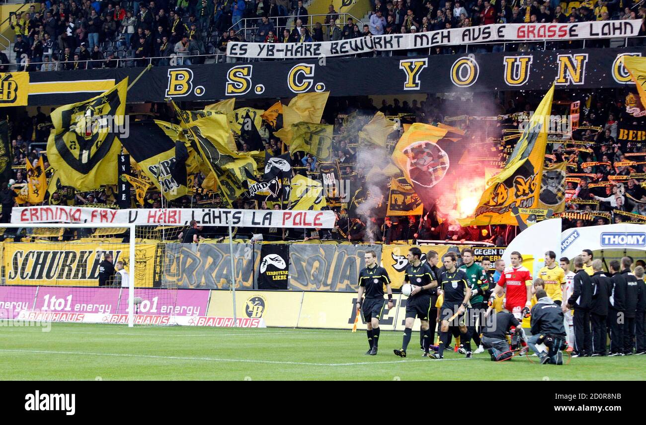 Yb fans -Fotos und -Bildmaterial in hoher Auflösung – Alamy