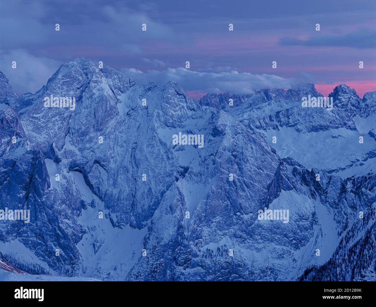 Gran vernel -Fotos und -Bildmaterial in hoher Auflösung – Alamy