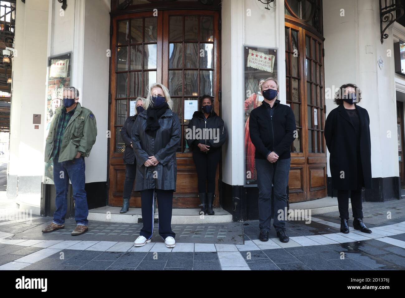 Theaterregisseurin caroline jay ranger -Fotos und -Bildmaterial in ...