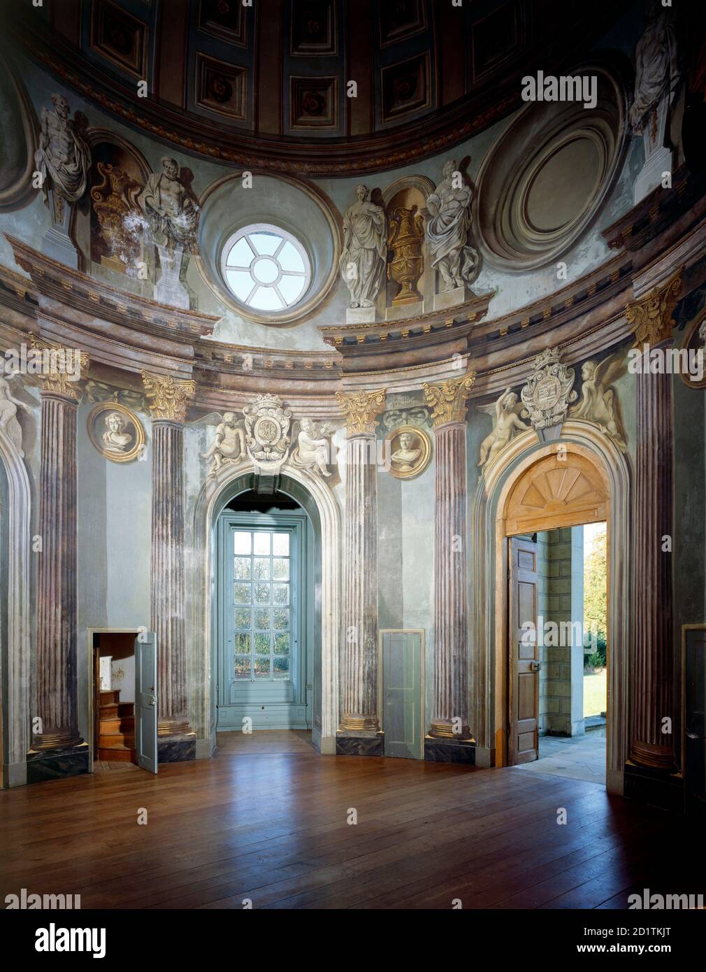Barockes interieur aus dem 18 jahrhundert -Fotos und -Bildmaterial in ...