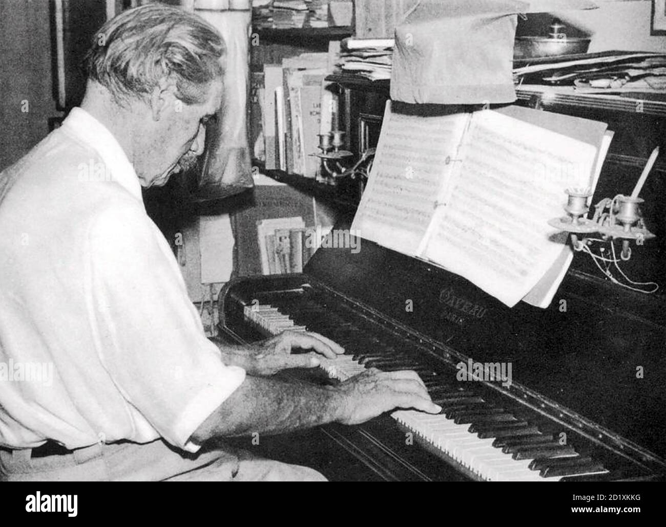 Doktor albert schweitzer -Fotos und -Bildmaterial in hoher Auflösung ...