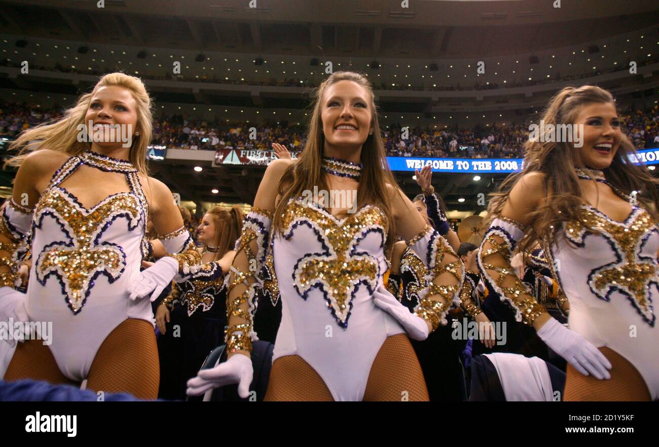 Lsu cheerleaders -Fotos und -Bildmaterial in hoher Auflösung – Alamy