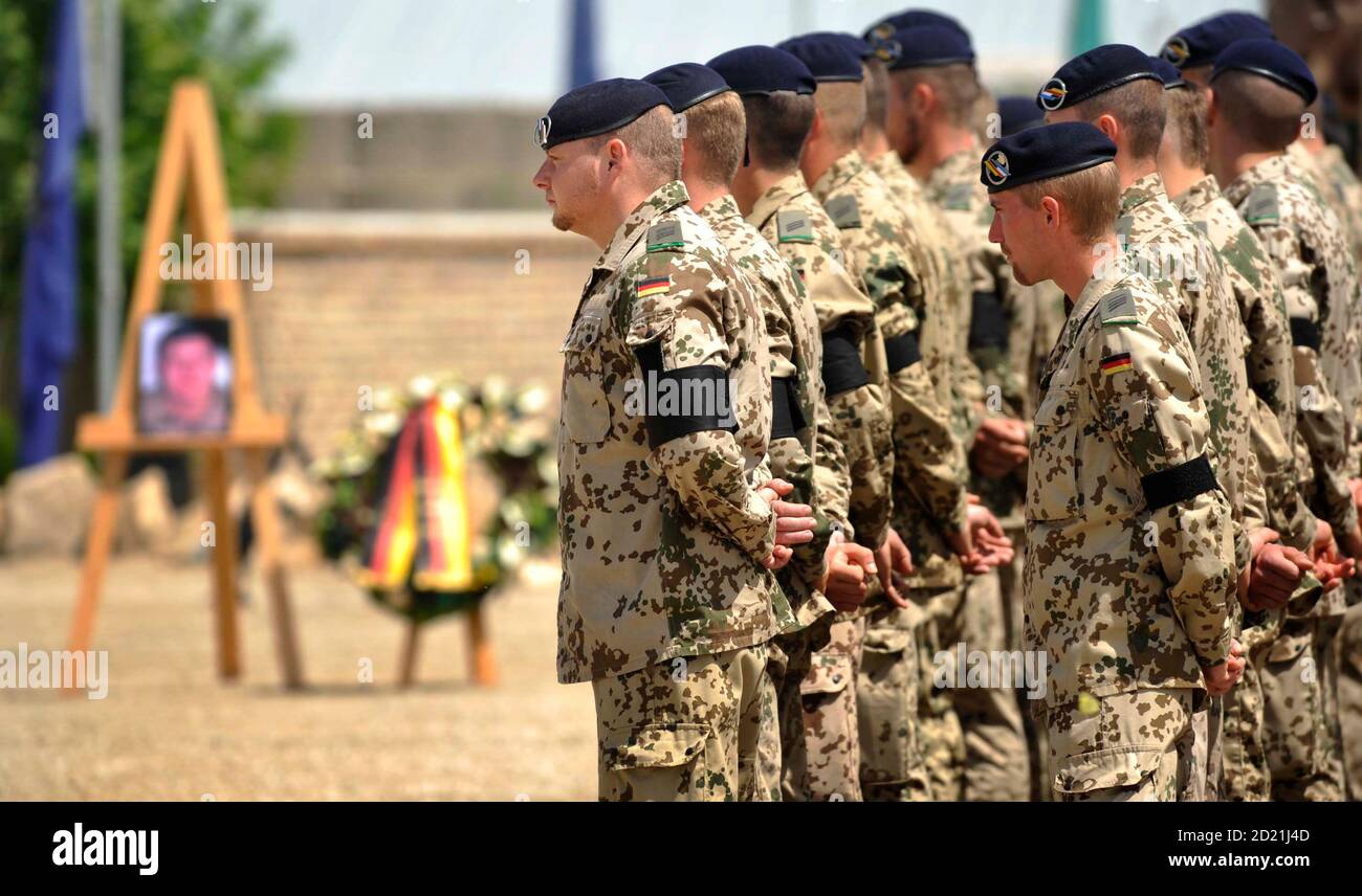 Gefallene Kameradschaft Stockfotos und -bilder Kaufen - Alamy