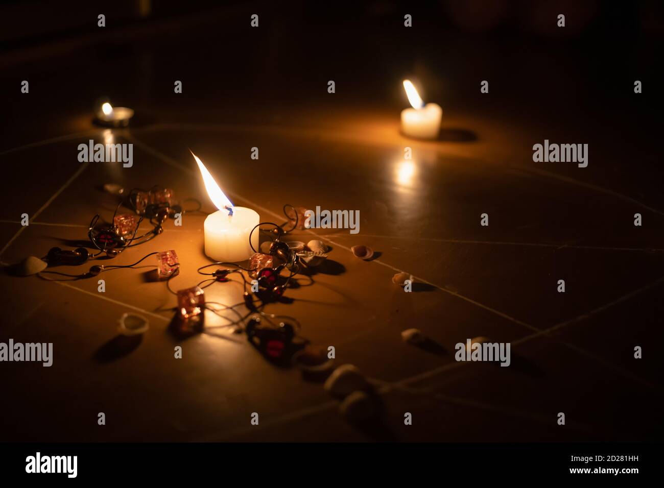 Satanische symbole -Fotos und -Bildmaterial in hoher Auflösung - Seite ...