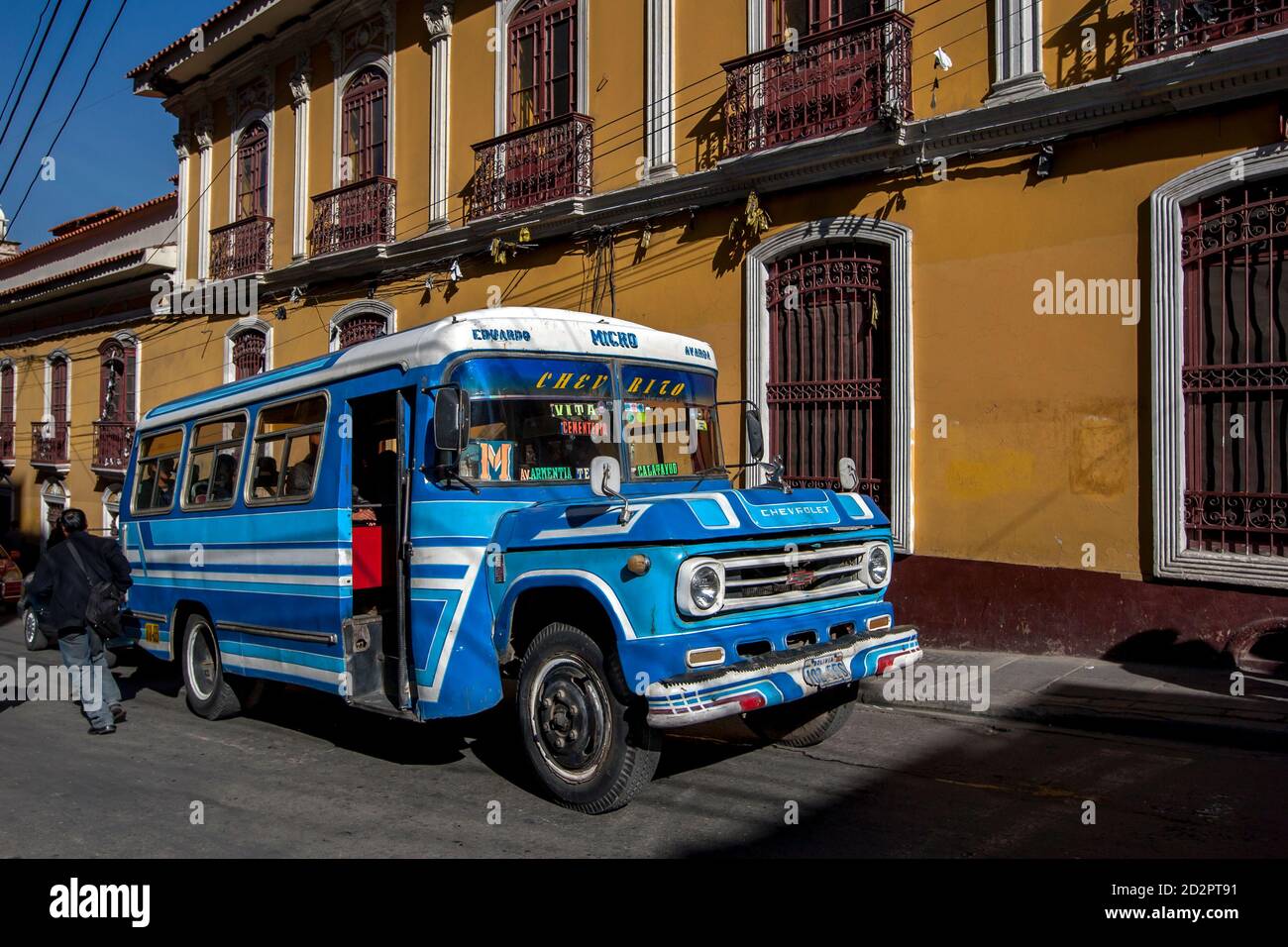 Public bus bolivia -Fotos und -Bildmaterial in hoher Auflösung – Alamy