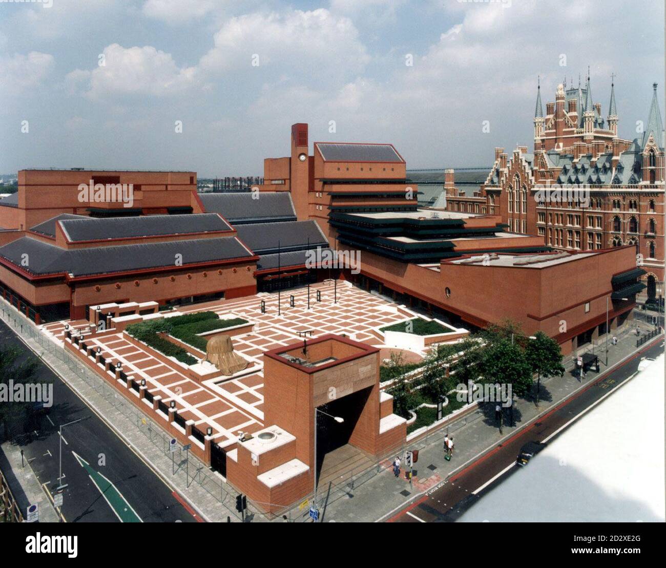 Die neue British Library befindet sich neben dem Bahnhof St. Pancras in ...