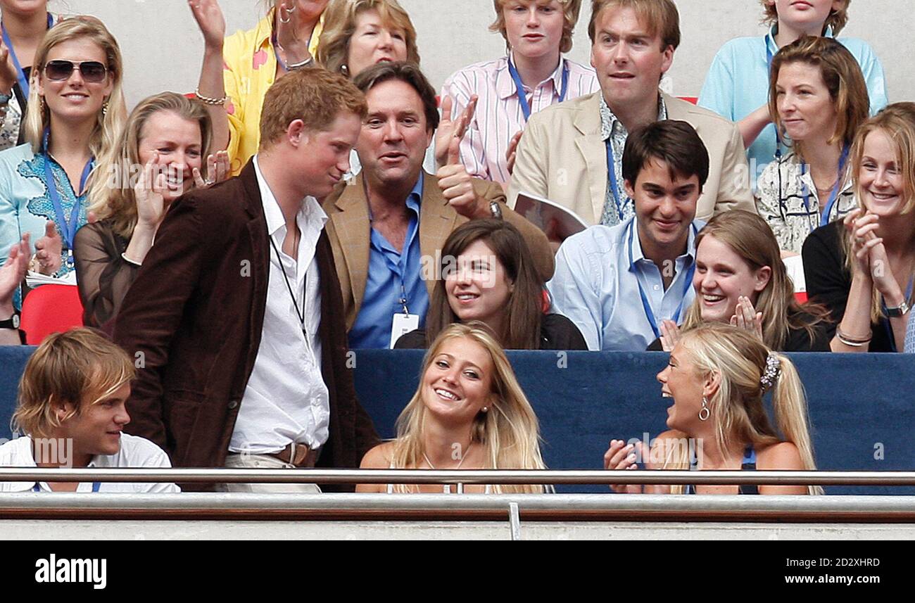 Chelsy davy und prinz william -Fotos und -Bildmaterial in hoher ...