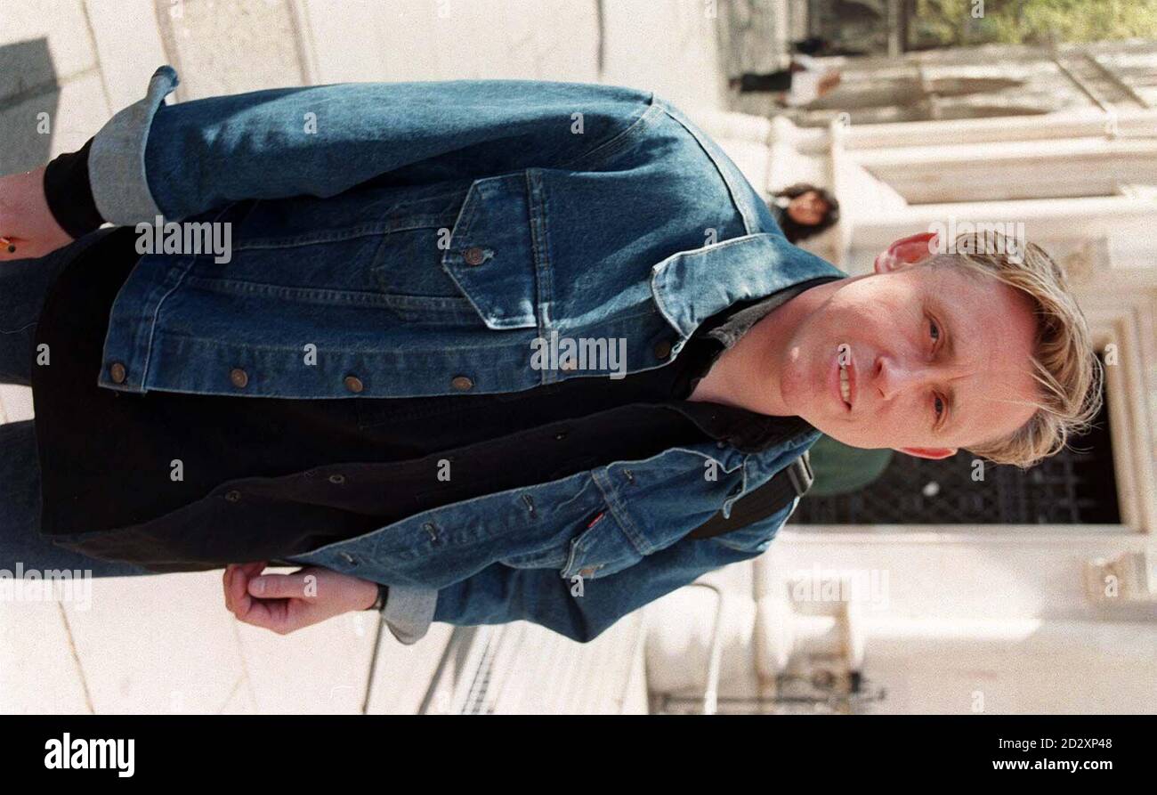 Georges 1995 autobiographie -Fotos und -Bildmaterial in hoher Auflösung ...