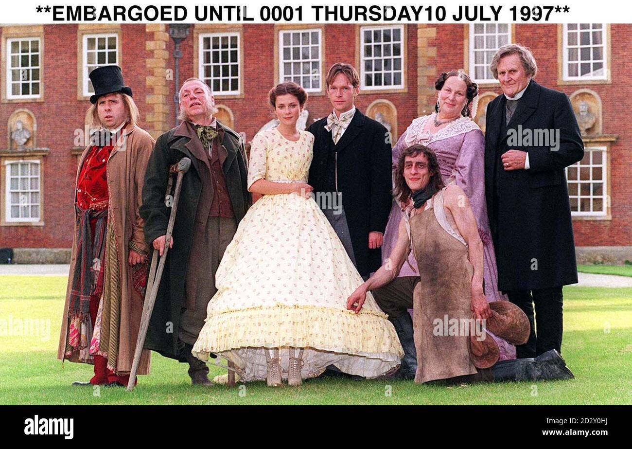 Timothy spall anna friel -Fotos und -Bildmaterial in hoher Auflösung ...