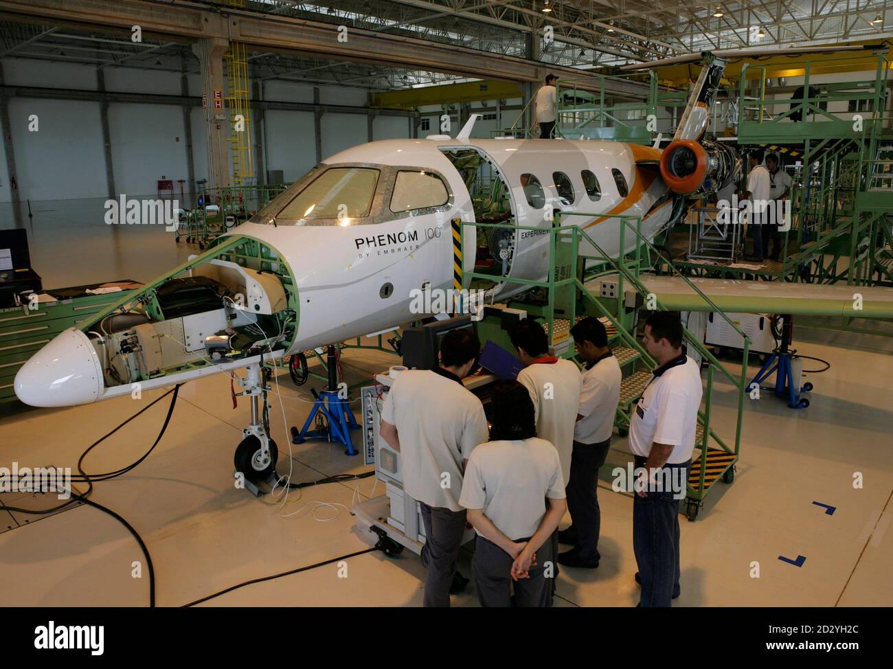 Embraer phenom 100 -Fotos und -Bildmaterial in hoher Auflösung – Alamy