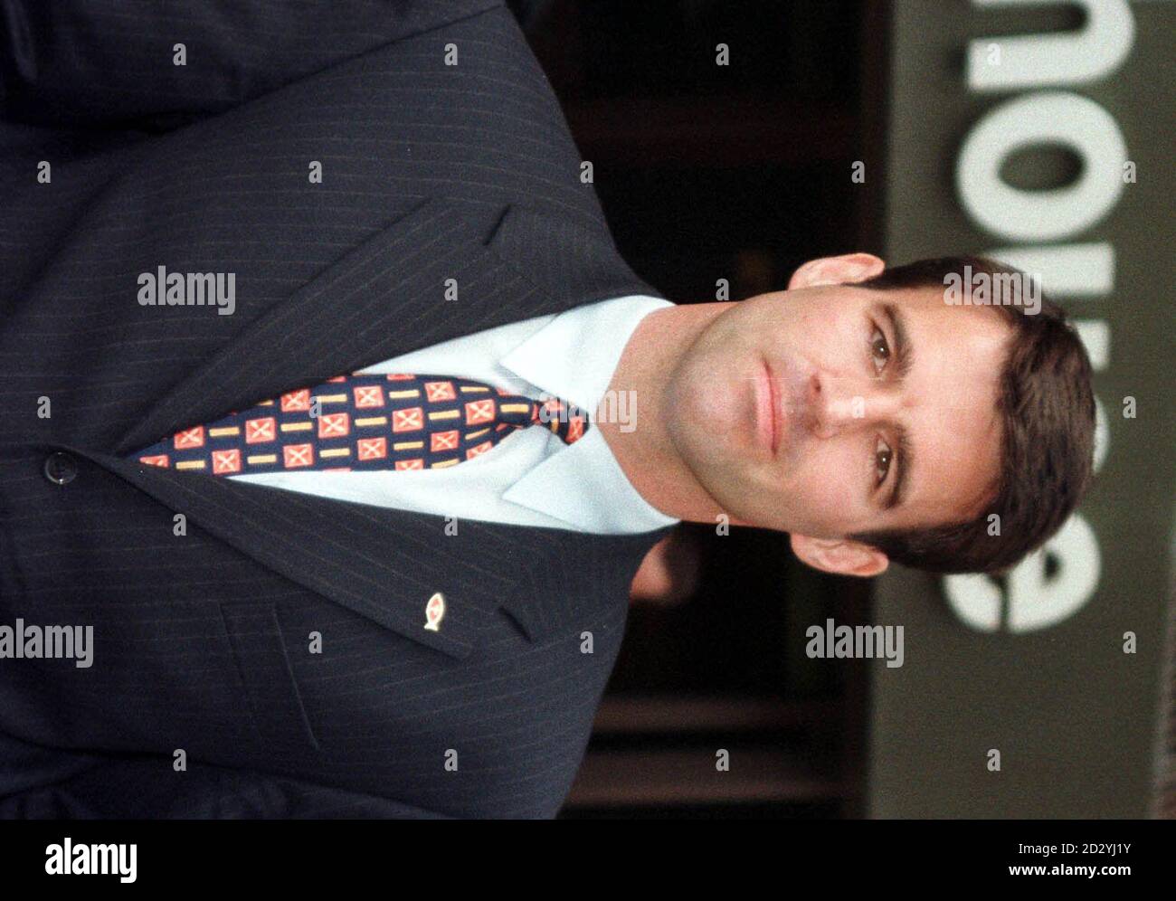 Courts policeman -Fotos und -Bildmaterial in hoher Auflösung – Alamy