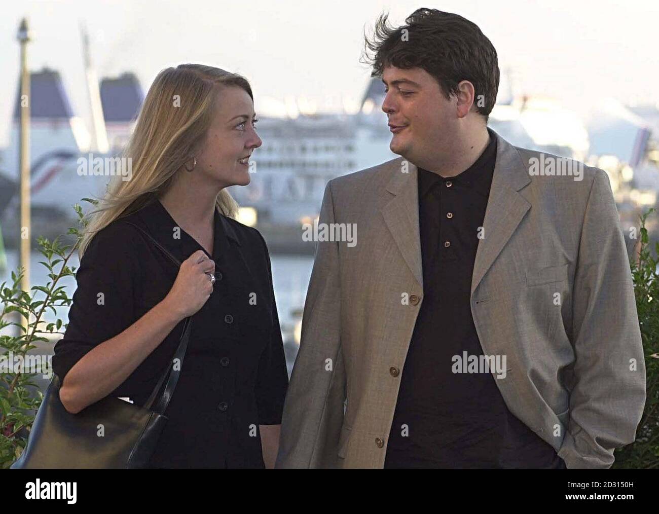 Der ehemalige MI5-Mitarbeiter David Shayler und seine Freundin Annie ...