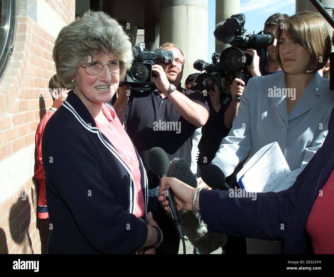 Anstiftung zu einer straftat -Fotos und -Bildmaterial in hoher ...