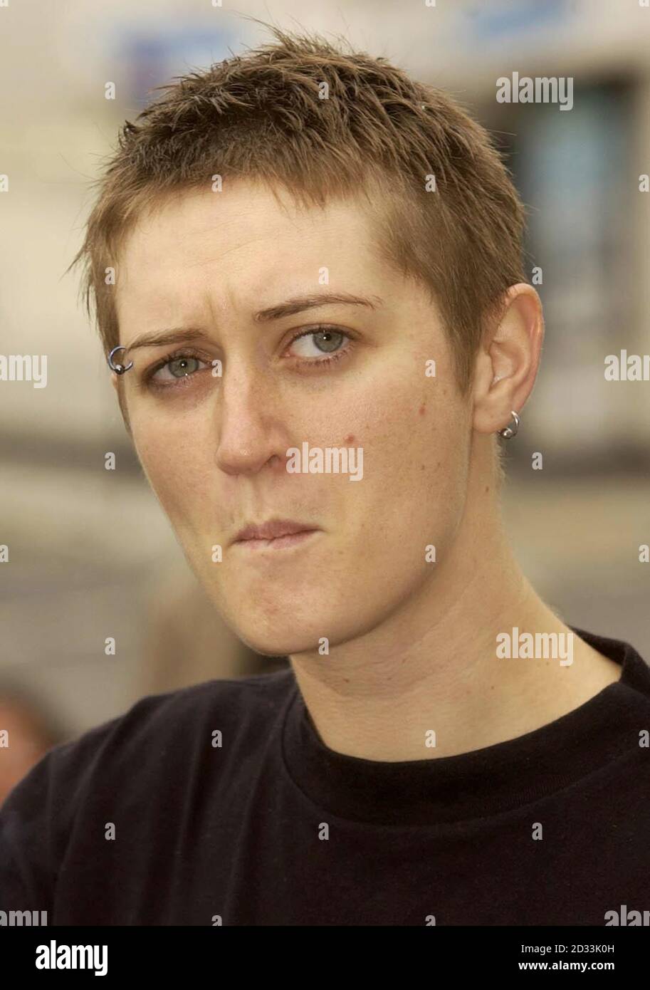 Katherine Pinder Kommt Am Brighton Magistrates Court An Stockfotos und ...