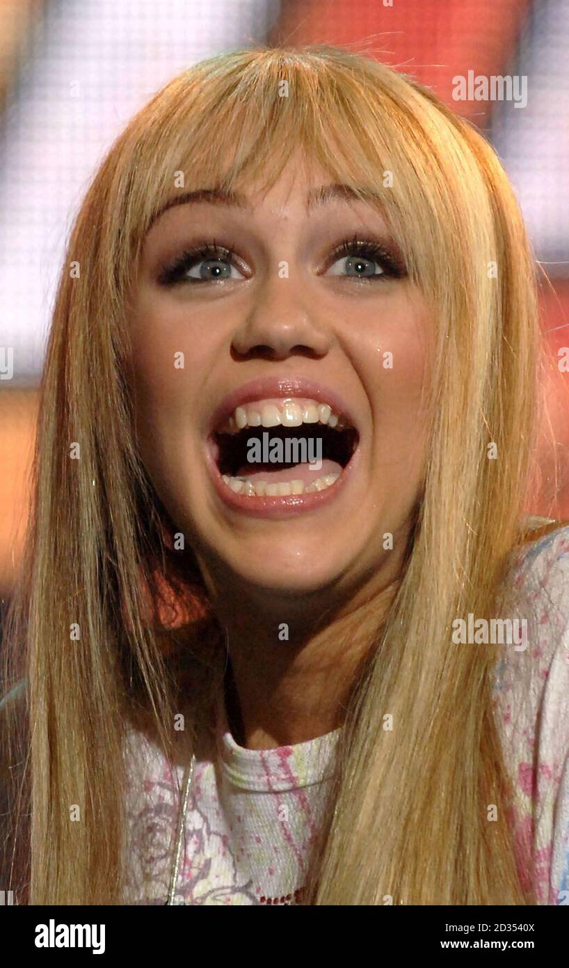 Disney Sensation Hannah Montana (gespielt von Miley Cyrus) Debut UK Gig ...