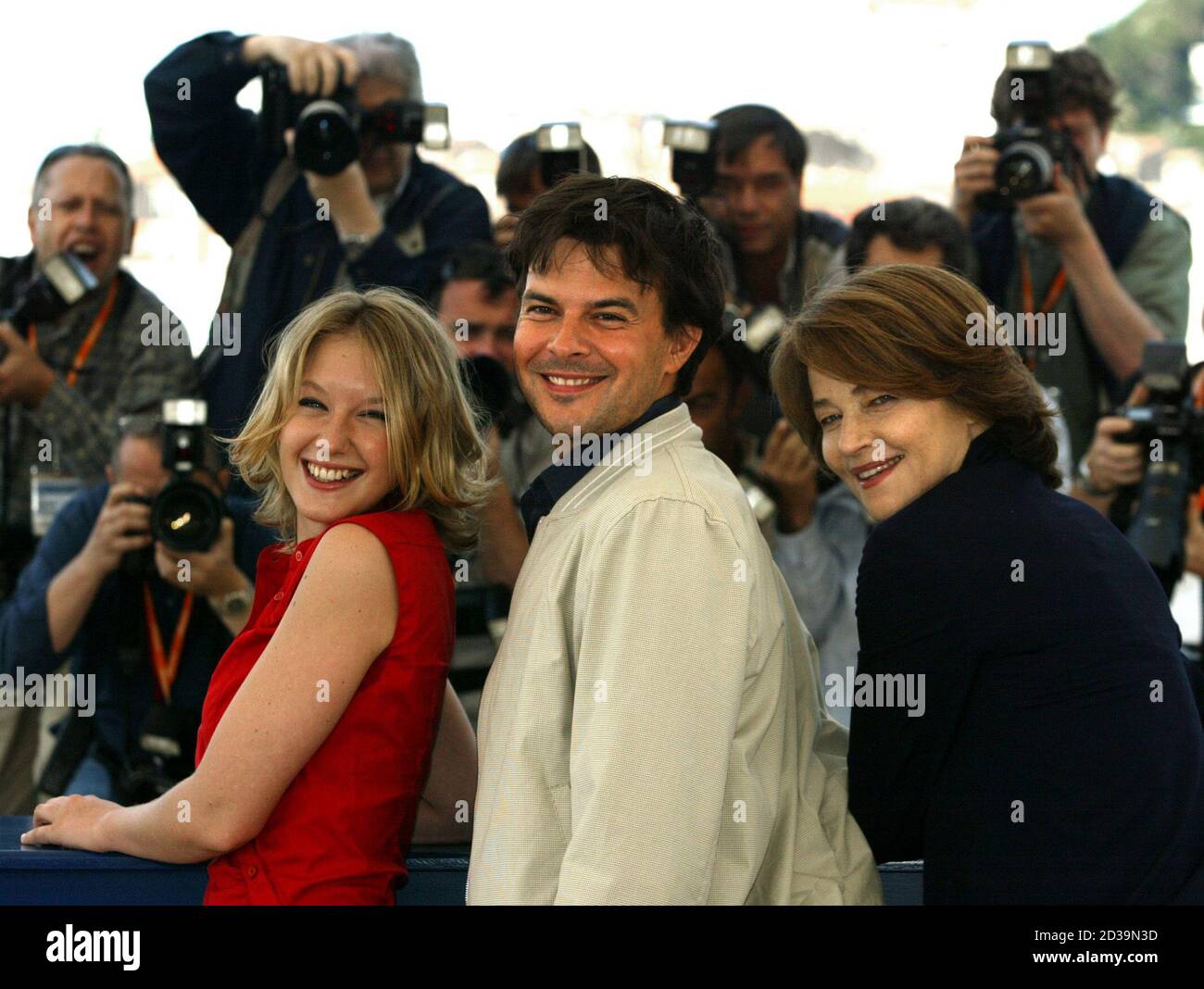 Ludivine Sagnier Swimming Pool 2003 Stockfotos und -bilder Kaufen - Alamy