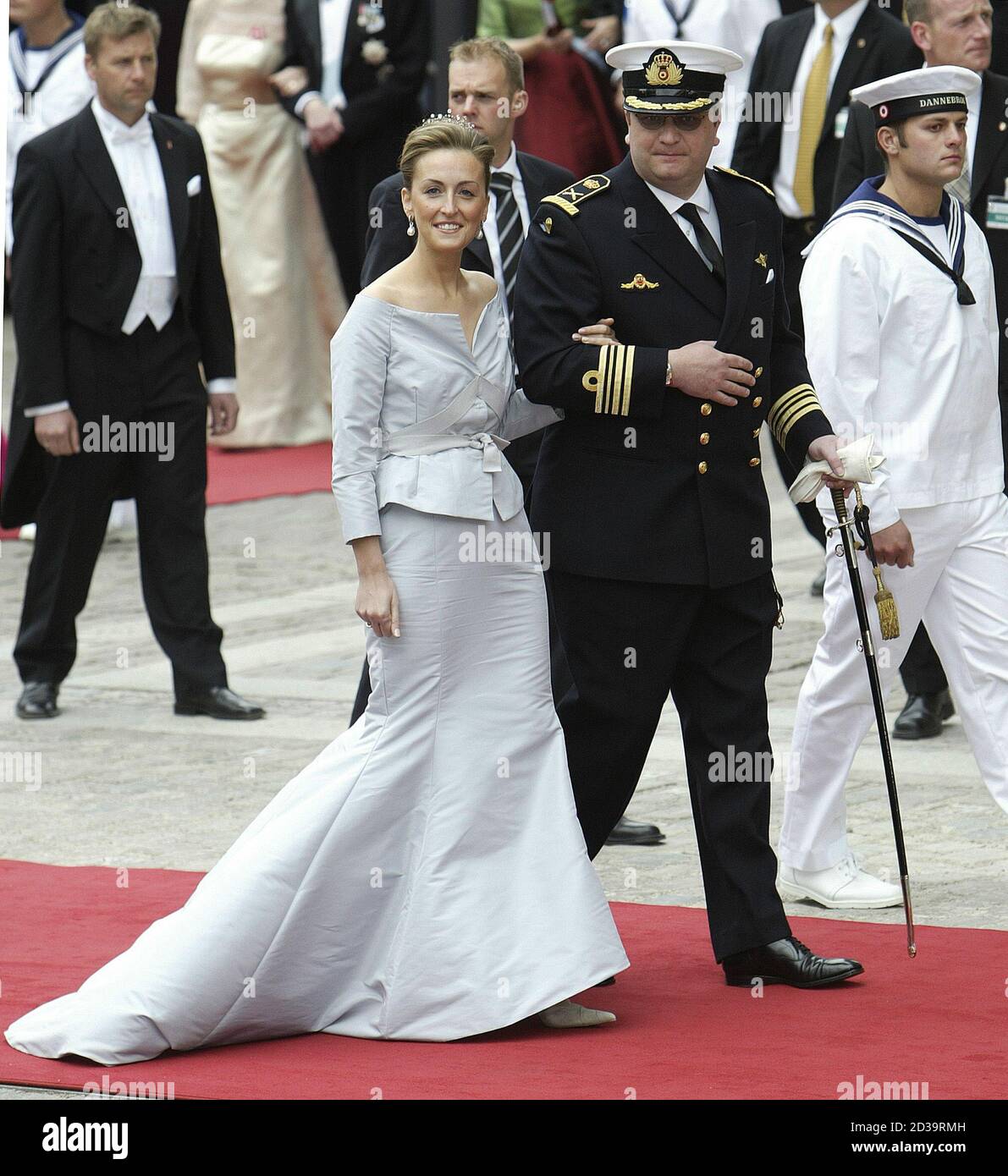 Belgiens Prinzessin Claire (L) und ihr Ehemann Prince Laurent (R ...