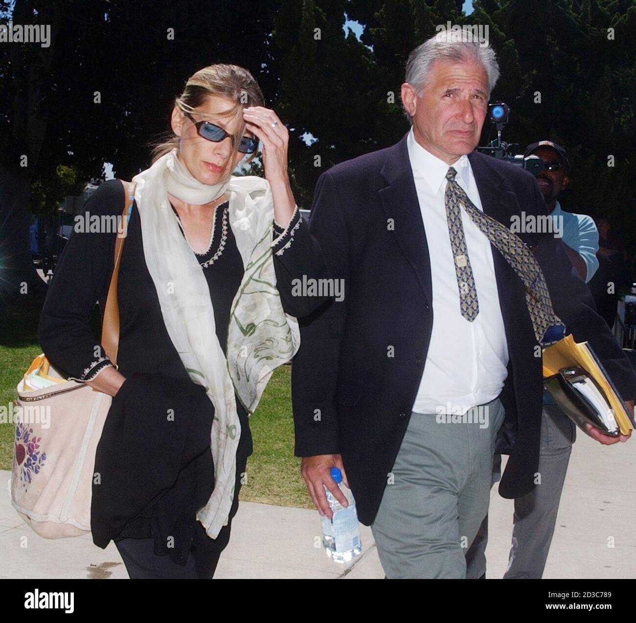 Mit ihrem mann james veres -Fotos und -Bildmaterial in hoher Auflösung ...