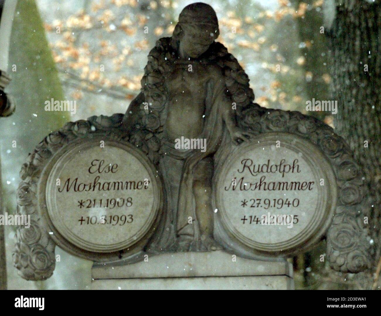 Mother Of The Fashion Designer Rudolph Moshammer Stockfotos und -bilder ...