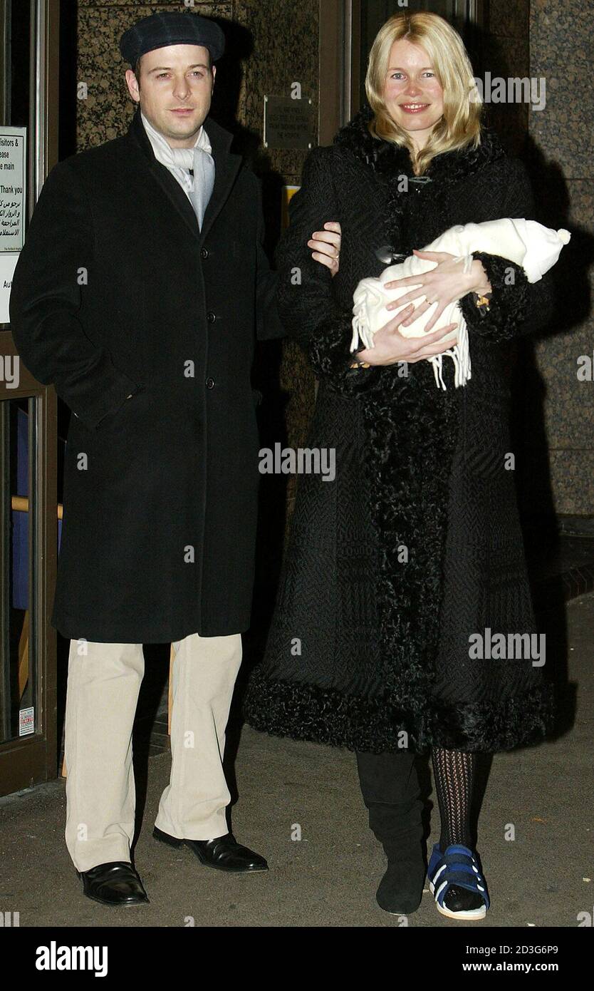 Claudia schiffer ehemann -Fotos und -Bildmaterial in hoher Auflösung ...
