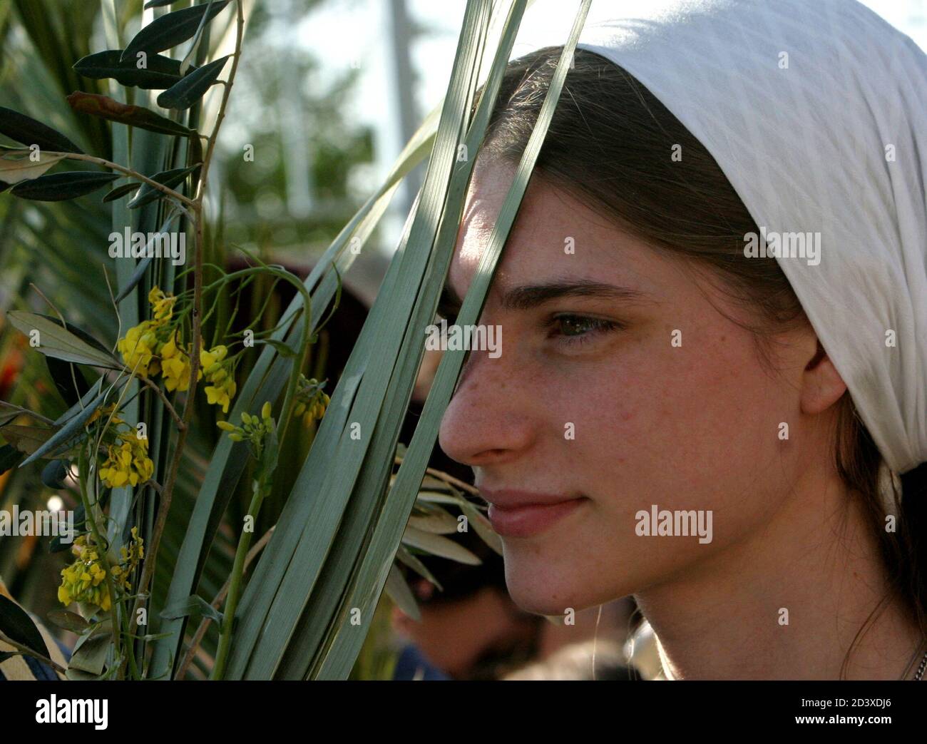 Frauen gekreuzigt werden -Fotos und -Bildmaterial in hoher Auflösung – Alamy