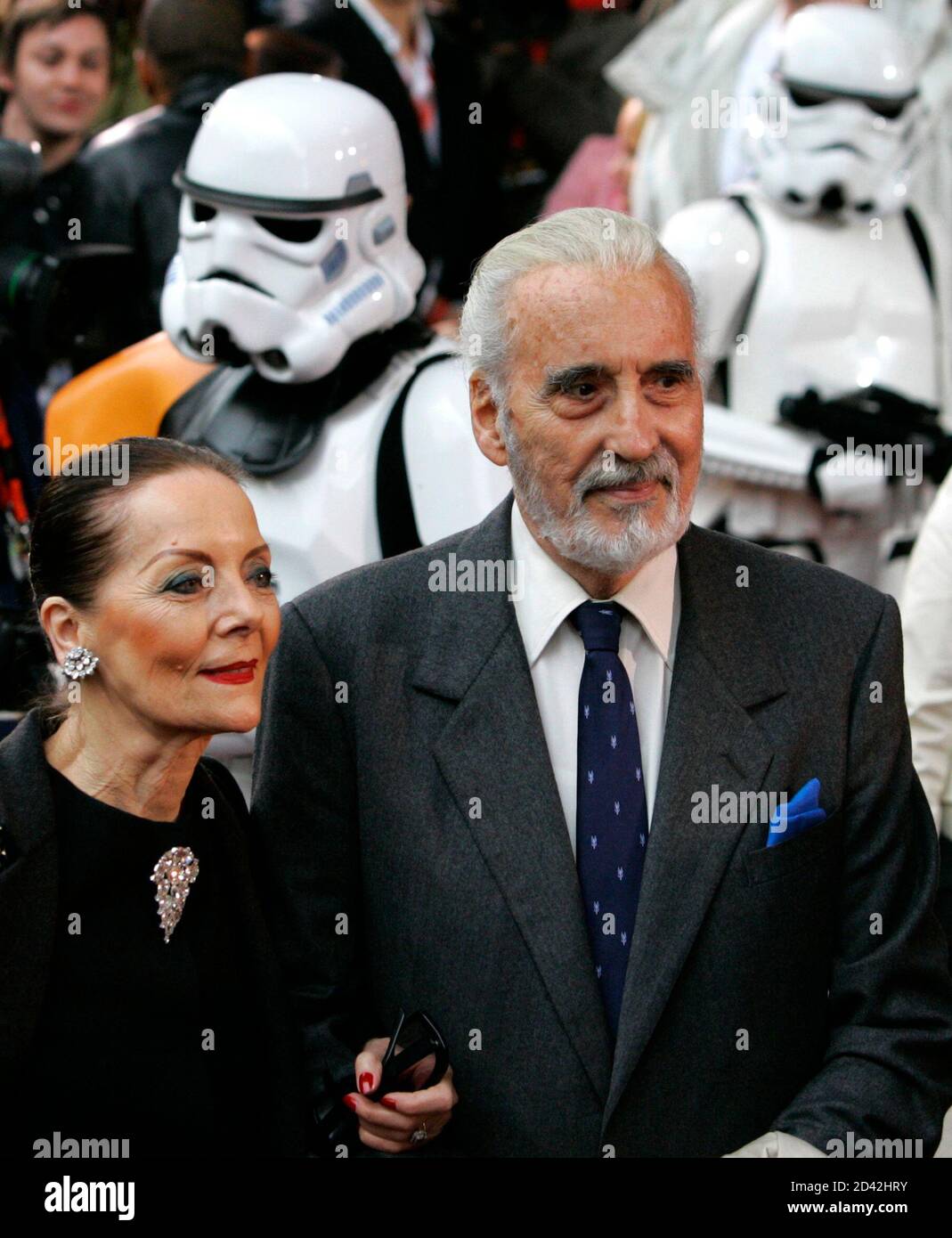 Christopher lee star wars -Fotos und -Bildmaterial in hoher Auflösung ...