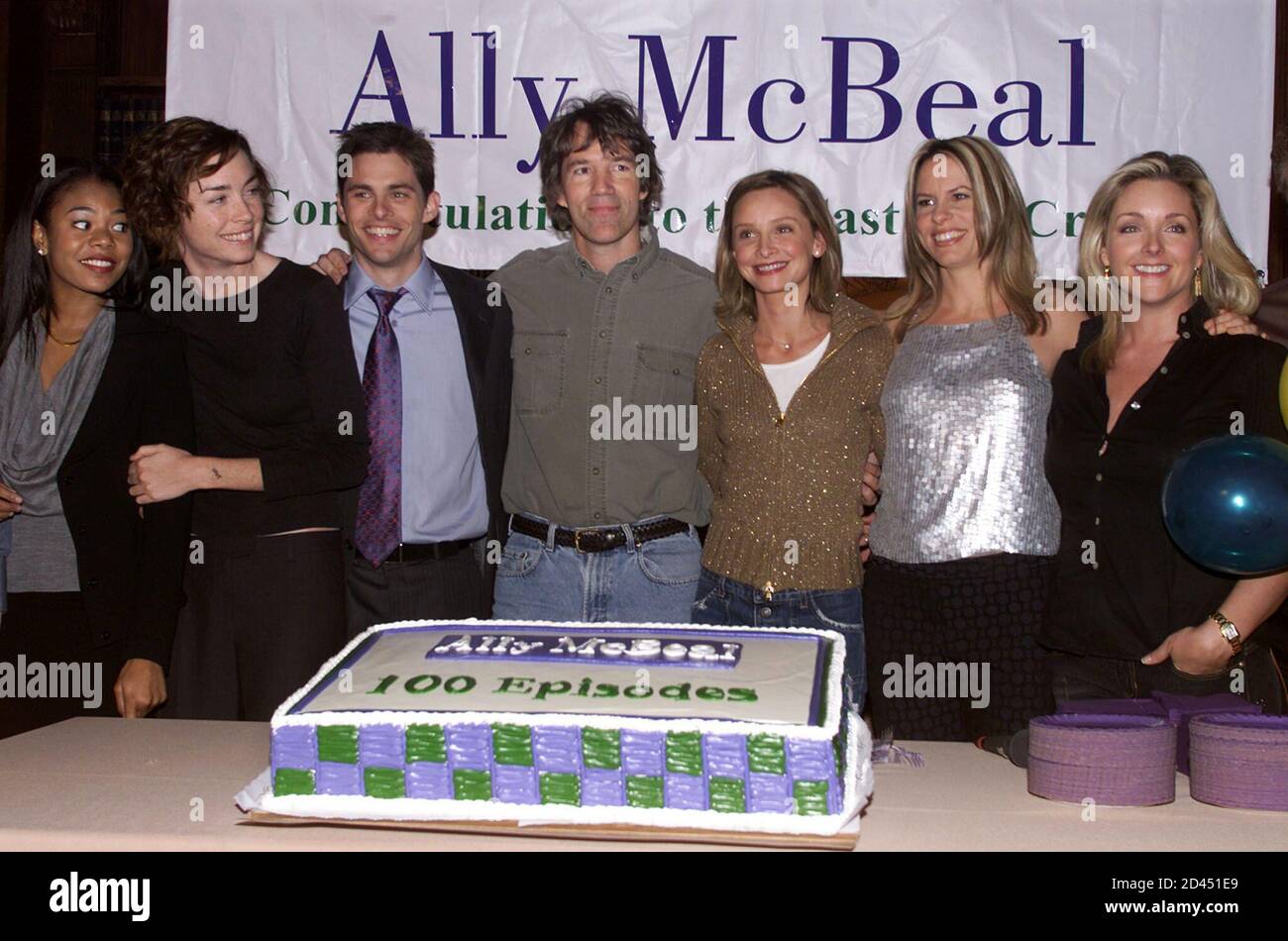 Julianne nicholson ally mcbeal 2001 -Fotos und -Bildmaterial in hoher Auflösung – Alamy