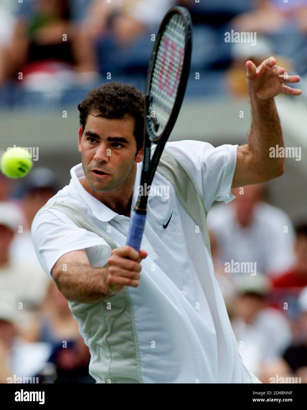 Pete Sampras kehrt bei ihrem Spiel bei den U.S. Open in New York am 2 ...