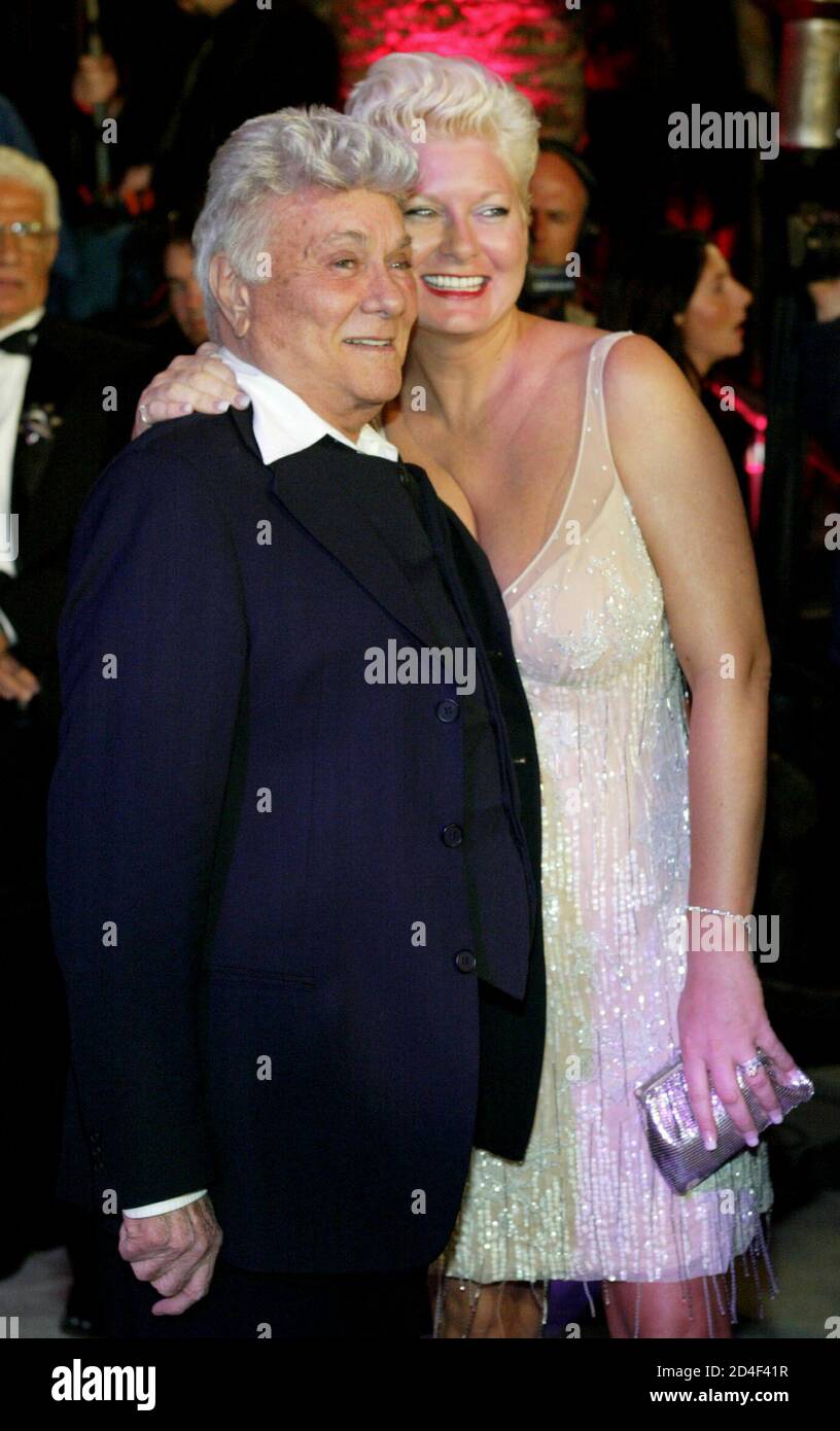 Tony Curtis Jill Vandenberg Curtis Stockfotos und -bilder Kaufen - Alamy