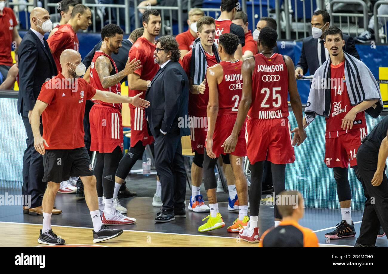 Tj bray und vladimir lucic -Fotos und -Bildmaterial in hoher Auflösung ...