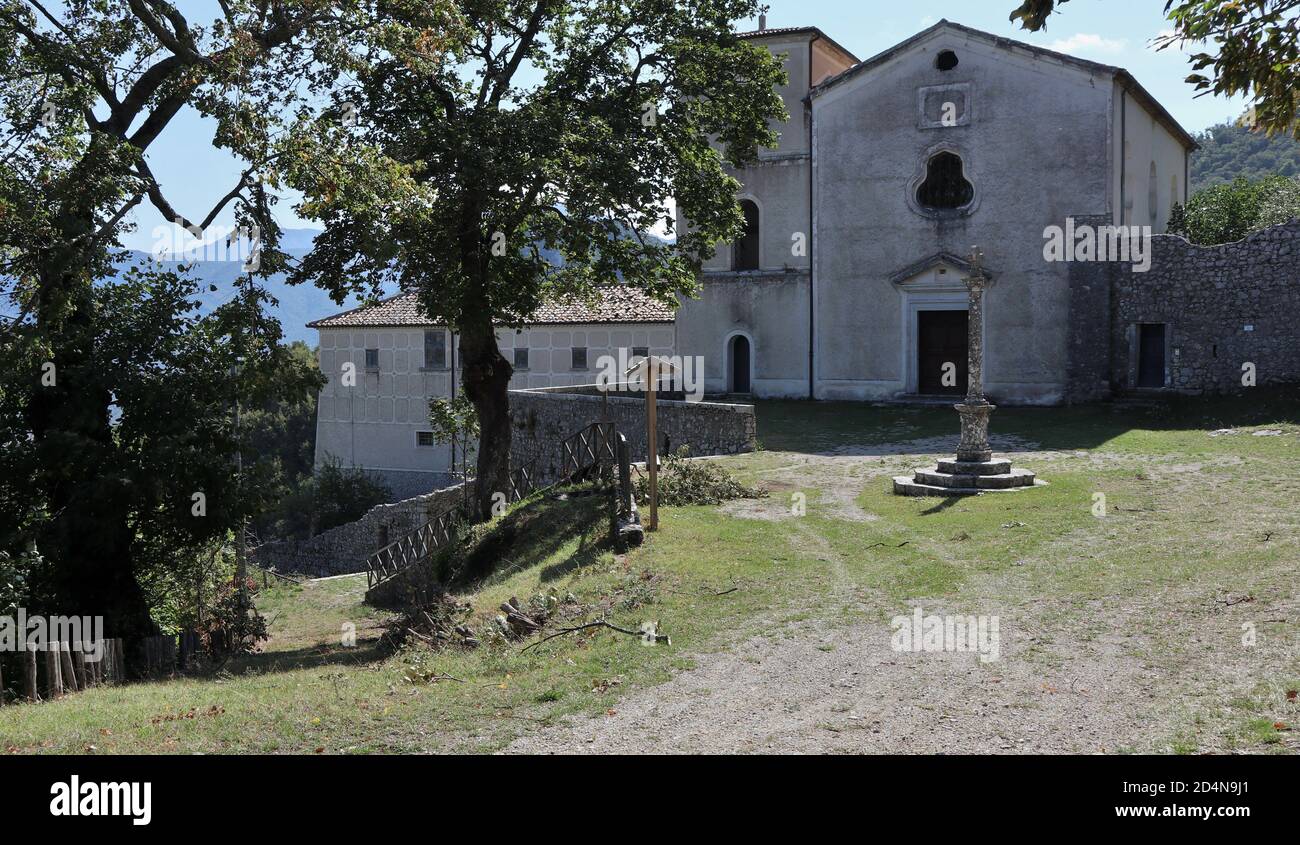 Il monte -Fotos und -Bildmaterial in hoher Auflösung – Alamy