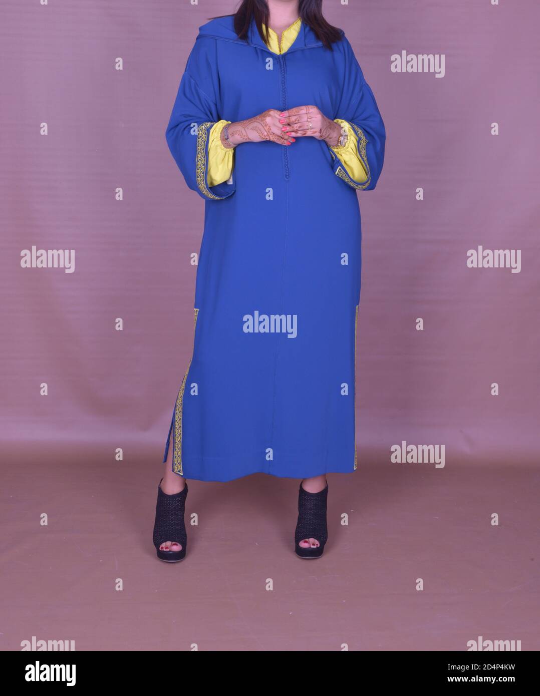 Djellaba marocain -Fotos und -Bildmaterial in hoher Auflösung – Alamy