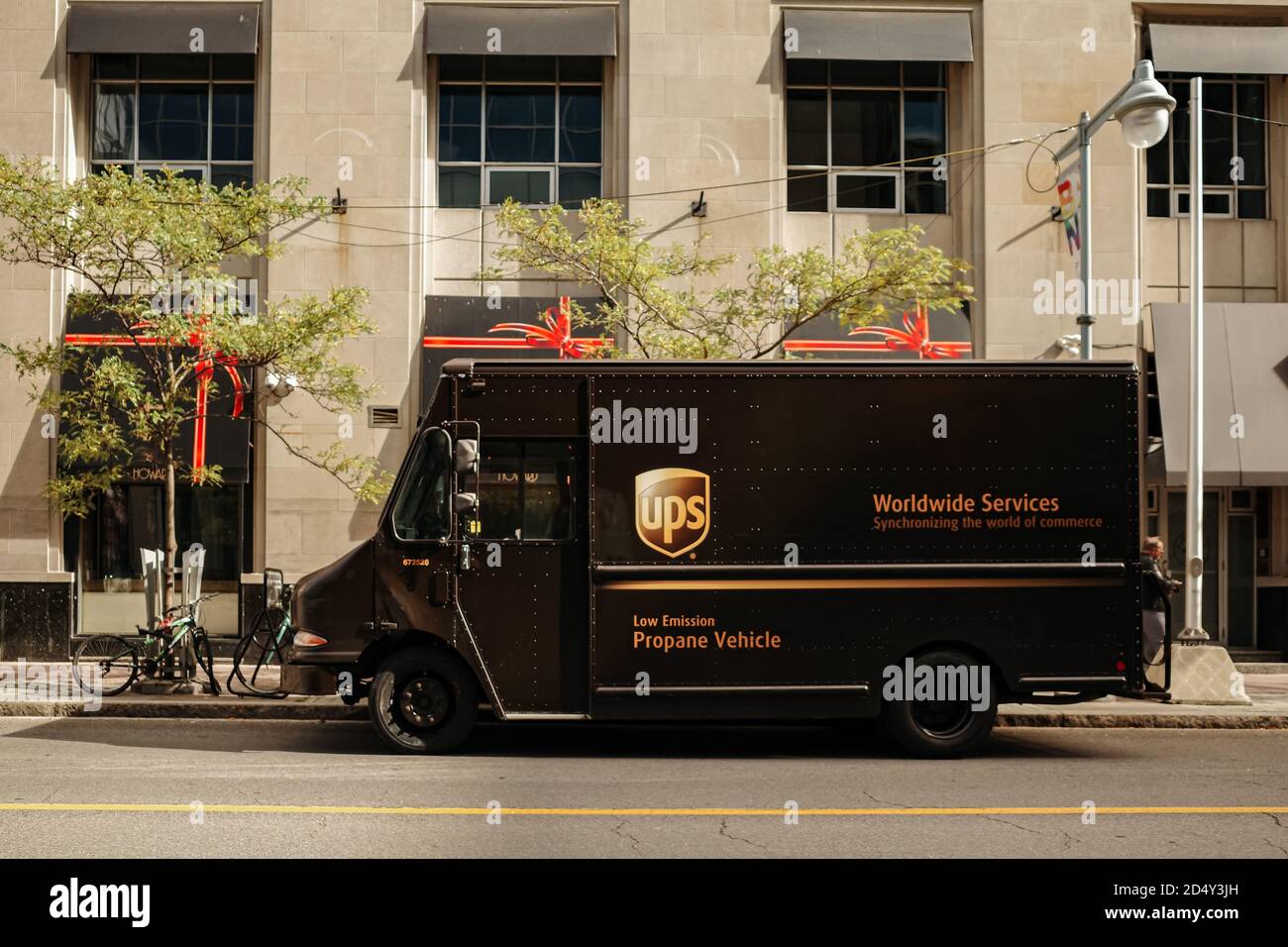 Ups delivery truck -Fotos und -Bildmaterial in hoher Auflösung – Alamy