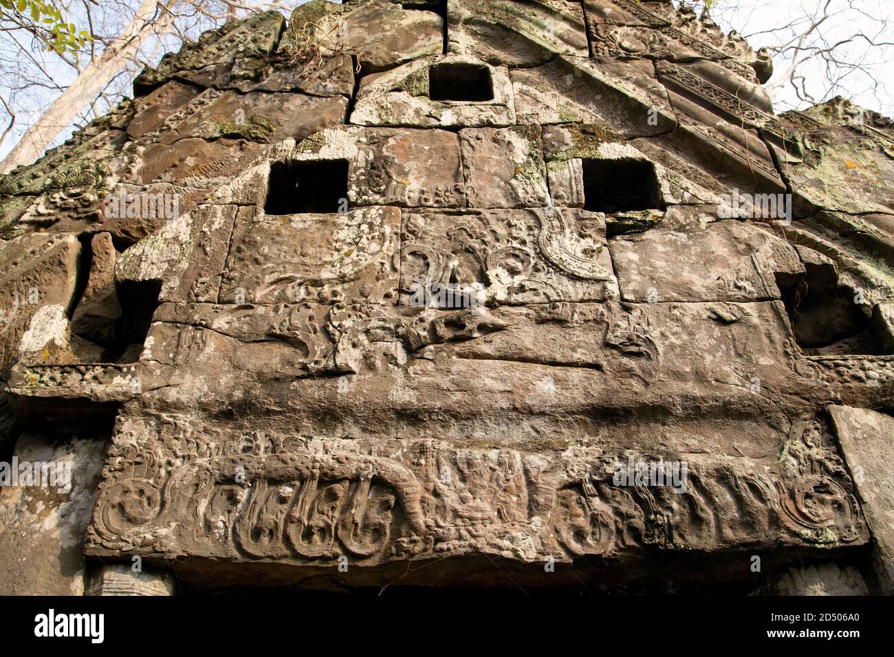 Laterite bricks construction brick wall -Fotos und -Bildmaterial in ...