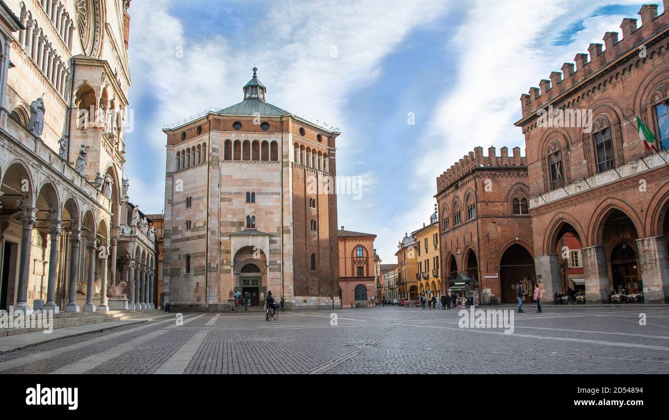 Cremona baptistery -Fotos und -Bildmaterial in hoher Auflösung – Alamy