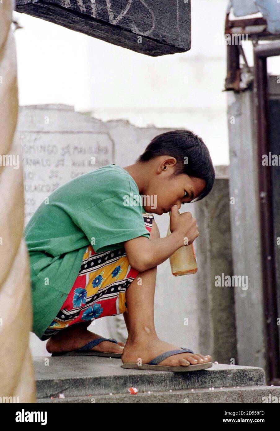 Street children sniff Stockfotos und -bilder Kaufen - Alamy