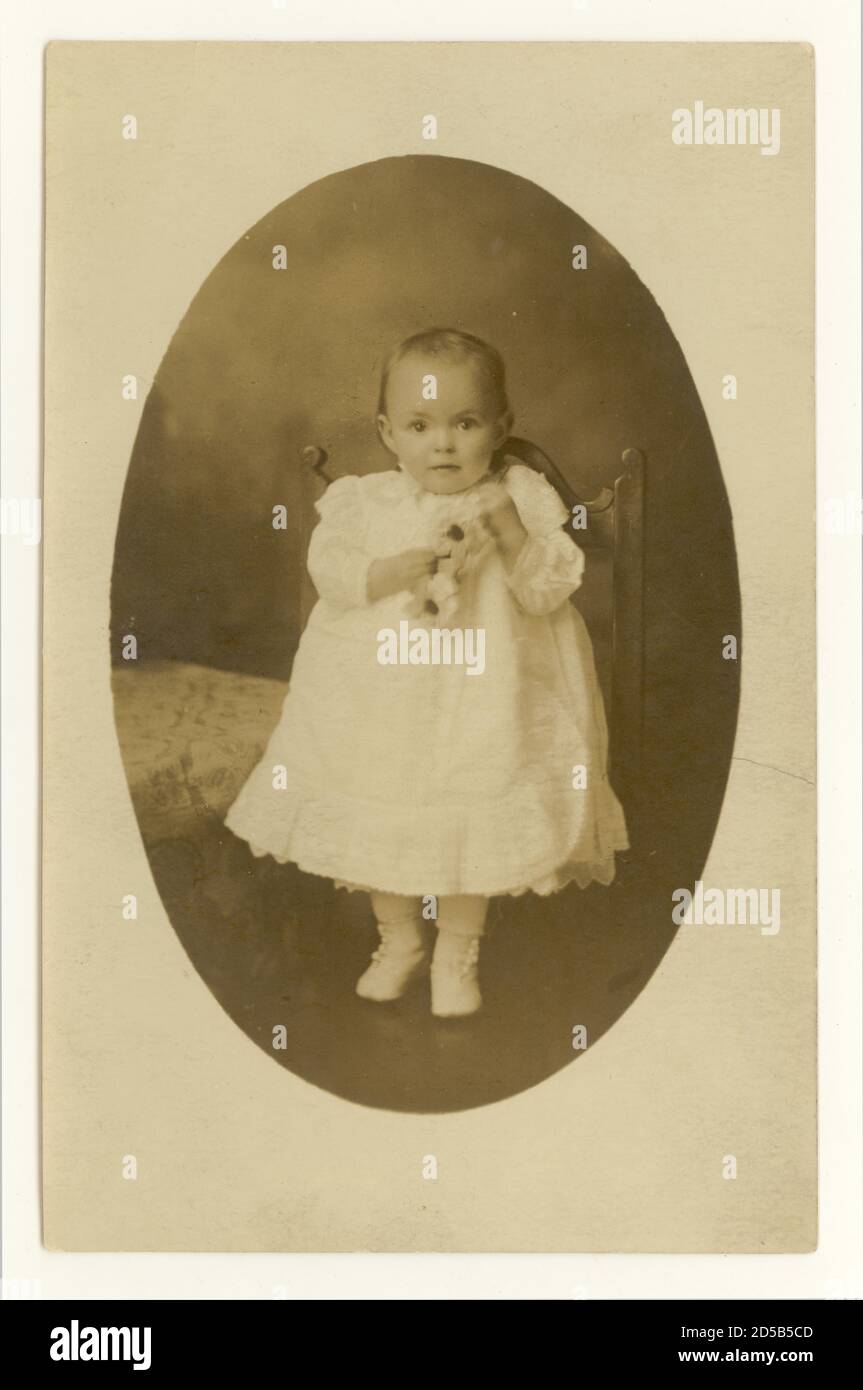 Historisches foto baby 1900 -Fotos und -Bildmaterial in hoher Auflösung ...