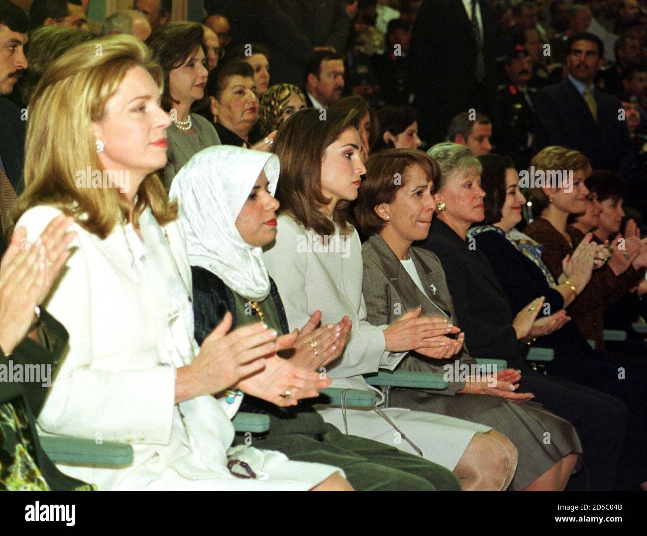 Queen dina -Fotos und -Bildmaterial in hoher Auflösung – Alamy