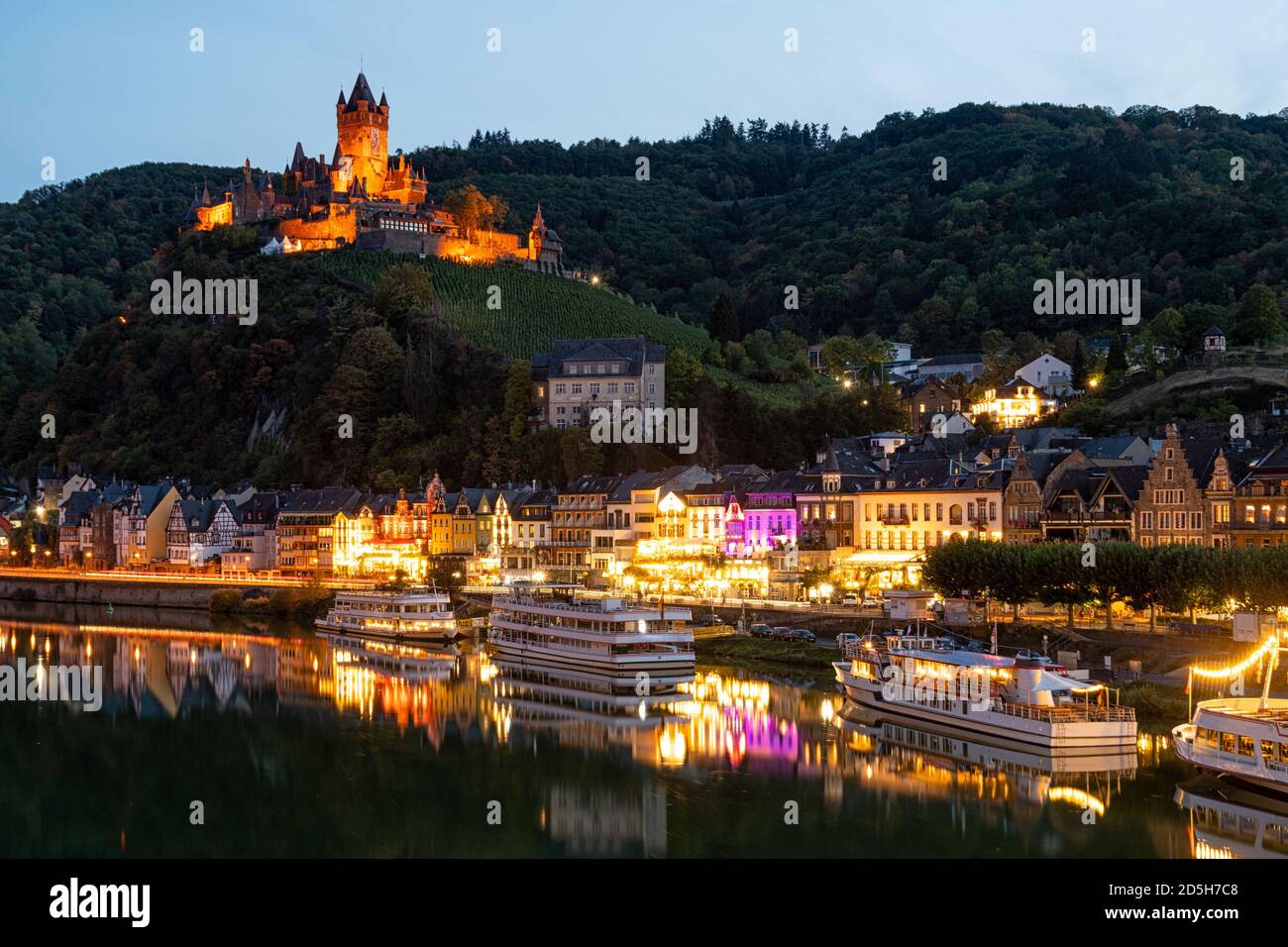 Reichsburg in cochem -Fotos und -Bildmaterial in hoher Auflösung – Alamy