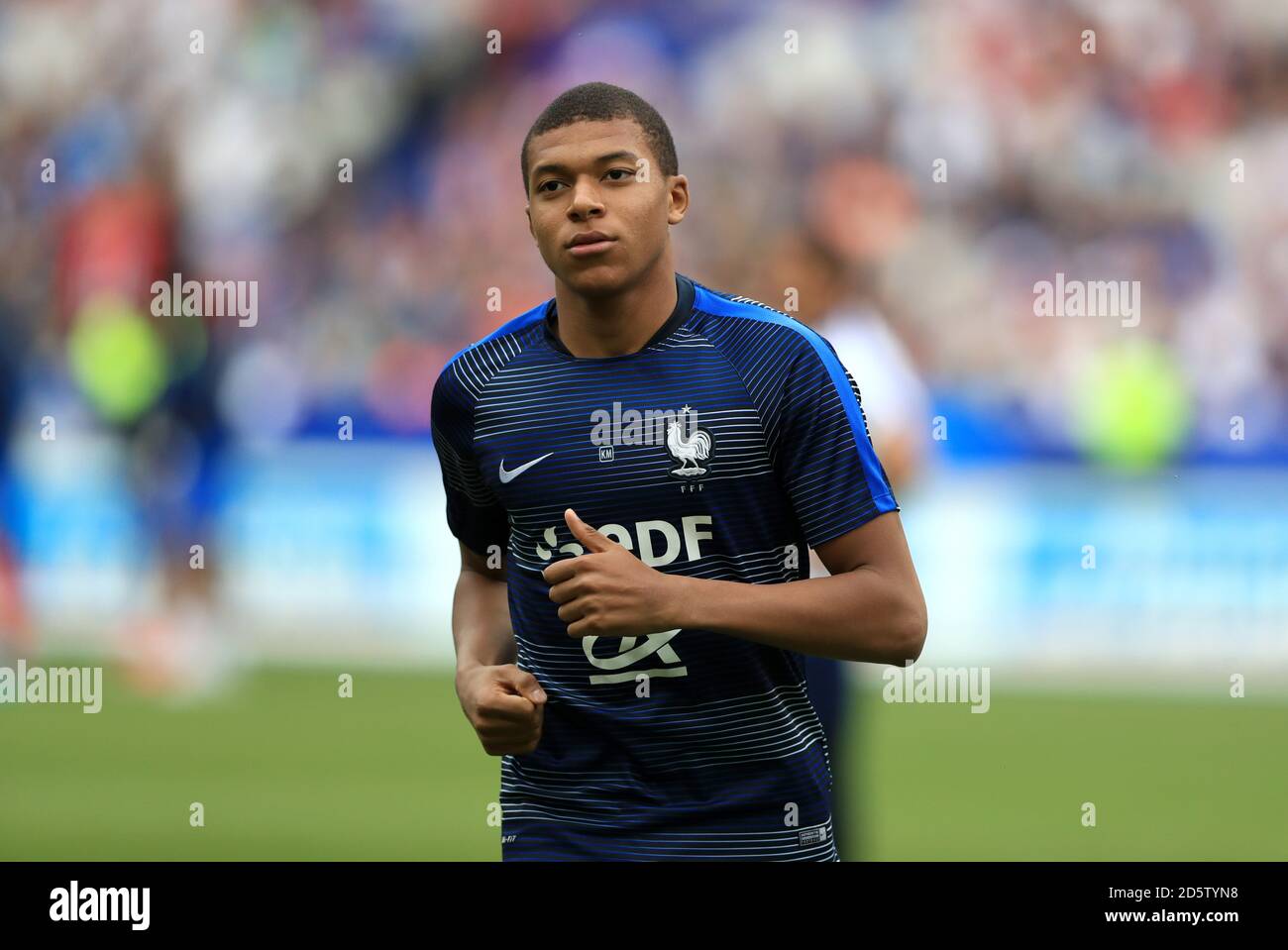 Kylian mbappe lottin -Fotos und -Bildmaterial in hoher Auflösung – Alamy