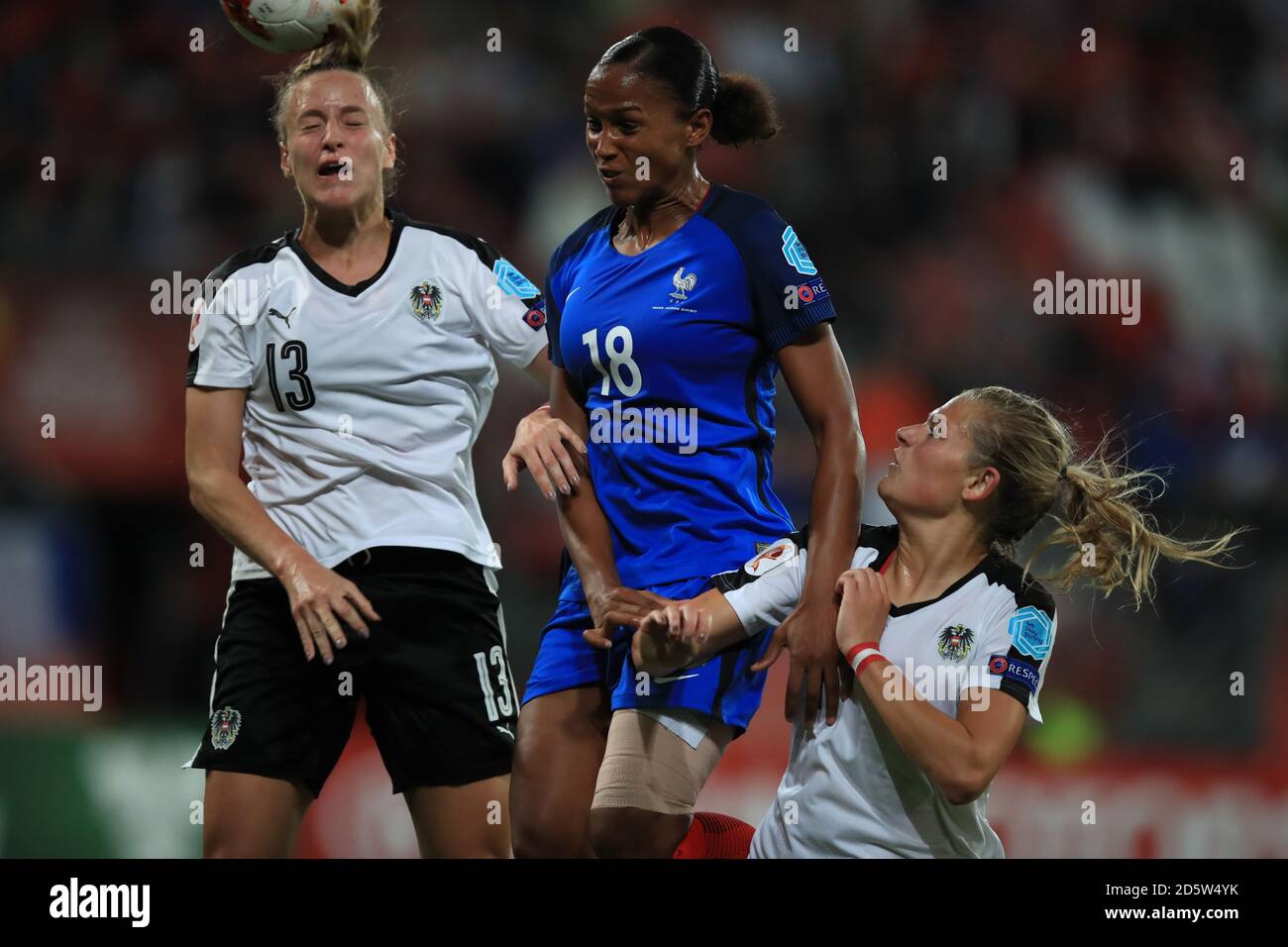 Die französische Marie-Laure Delie und die österreichische Virginia ...