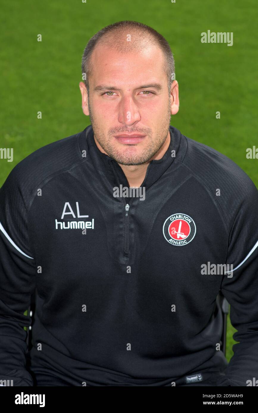 Adam lawrence -Fotos und -Bildmaterial in hoher Auflösung – Alamy