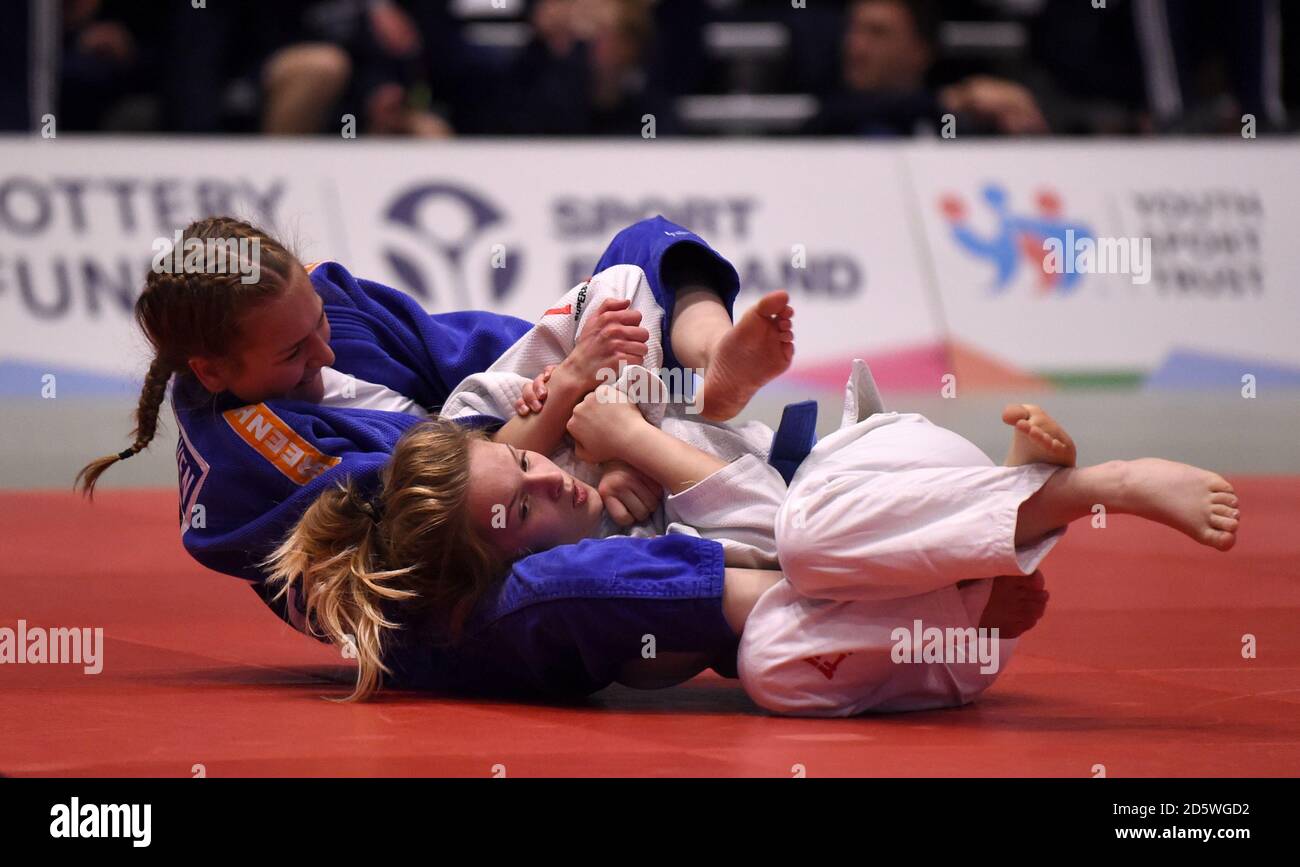 Die schottische Hannah Niven und die walisische Ashleigh Barnikel ...