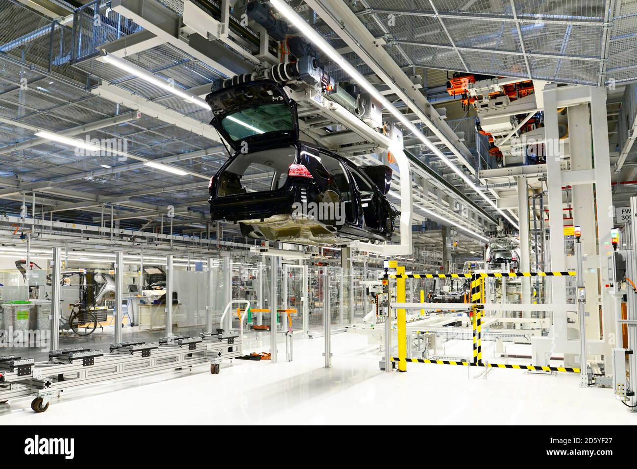Produktion vw -Fotos und -Bildmaterial in hoher Auflösung – Alamy