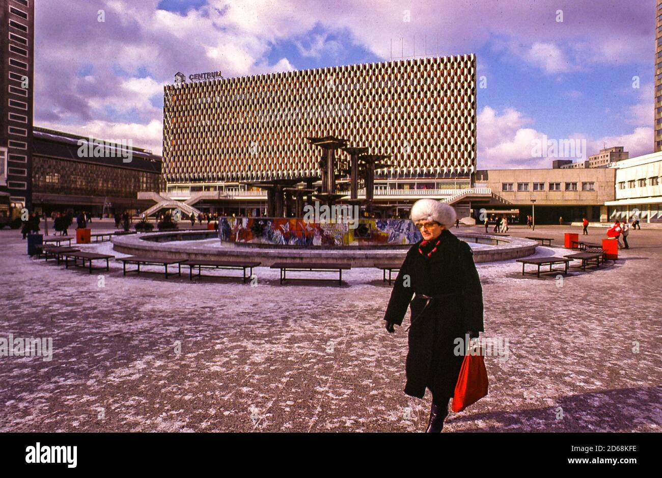 Berliner frau -Fotos und -Bildmaterial in hoher Auflösung – Alamy