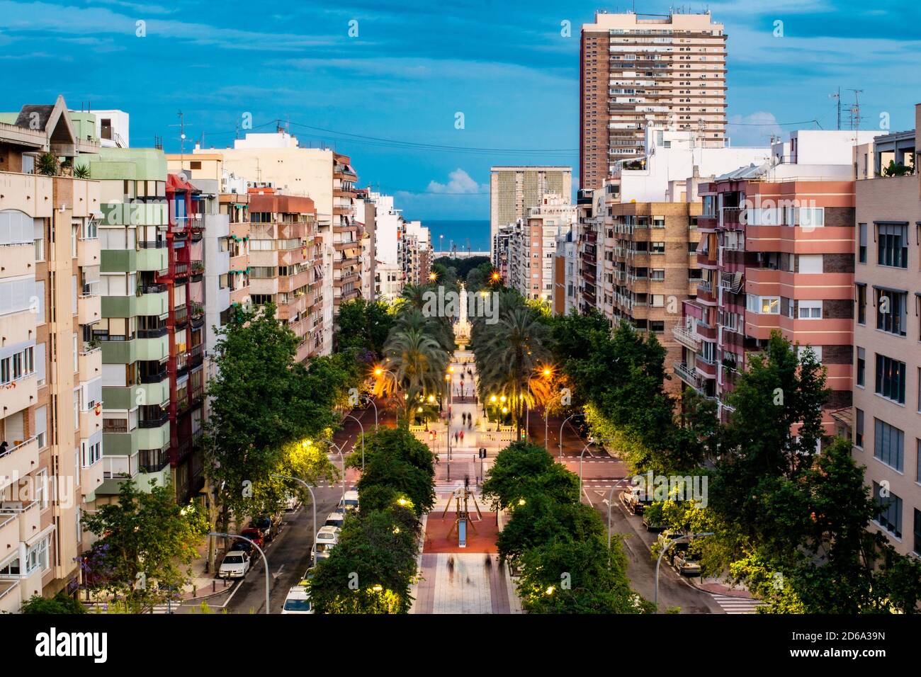 Plaza luceros alicante city -Fotos und -Bildmaterial in hoher Auflösung ...